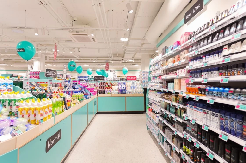 Un magasin "Normal" dans le centre de Bordeaux