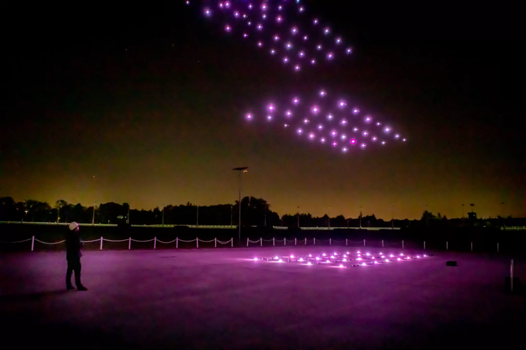Un immense spectacle de drones au dessus de Bordeaux