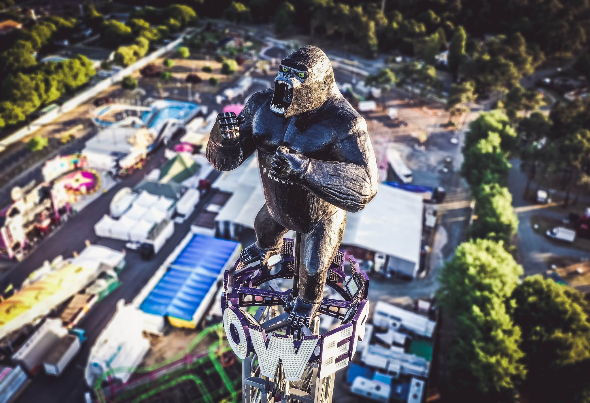 La Mega King Tower, l'attraction phare de la Foire aux Plaisirs de Bordeaux
