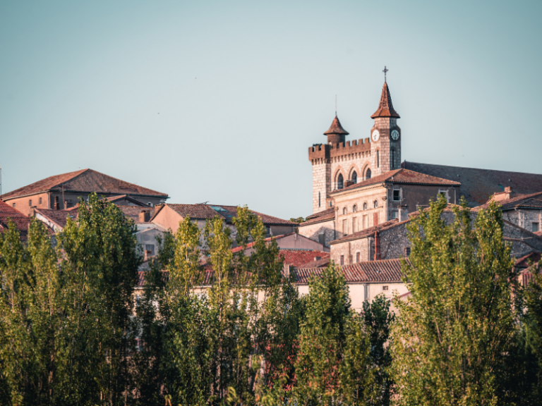 Visite au cœur de Monflanquin, joyau du Lot et Garonne