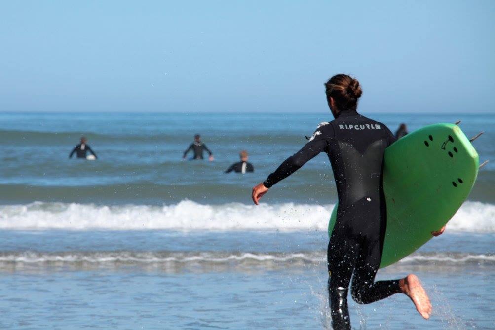 L'école de surf du Pin Sec : le paradis des surfeurs en Gironde