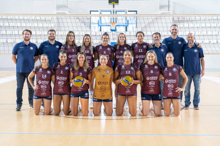 Les Burdis, club de volley-ball féminin de Bordeaux Mérignac en route ...