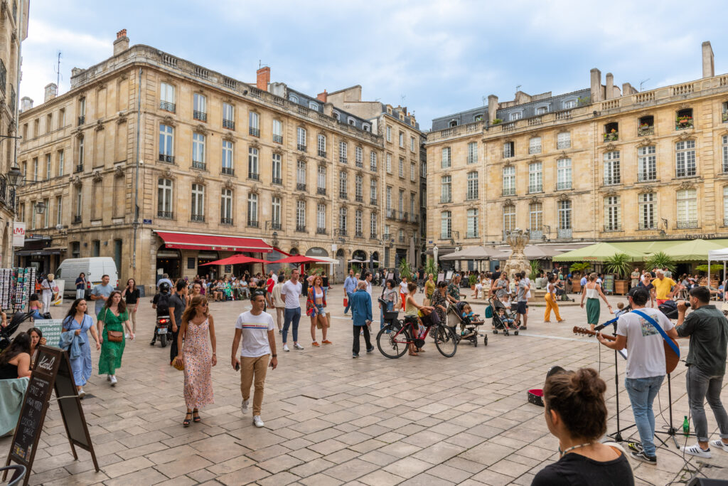 L'histoire et les secrets de la Place du Parlement de Bordeaux
